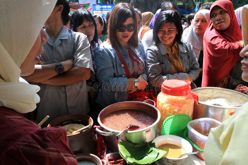 Food festivals editorial stock photo. Image of city, attending - 50333778