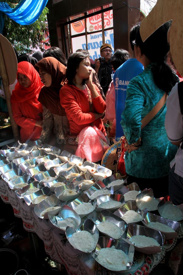 Food festivals editorial image. Image of festivals, cook - 50333930