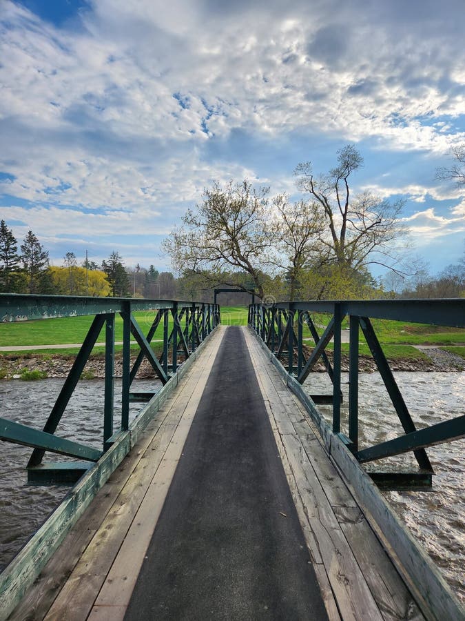 Foot Bridge Creek stock photo. Image of walkway, creek - 276613128