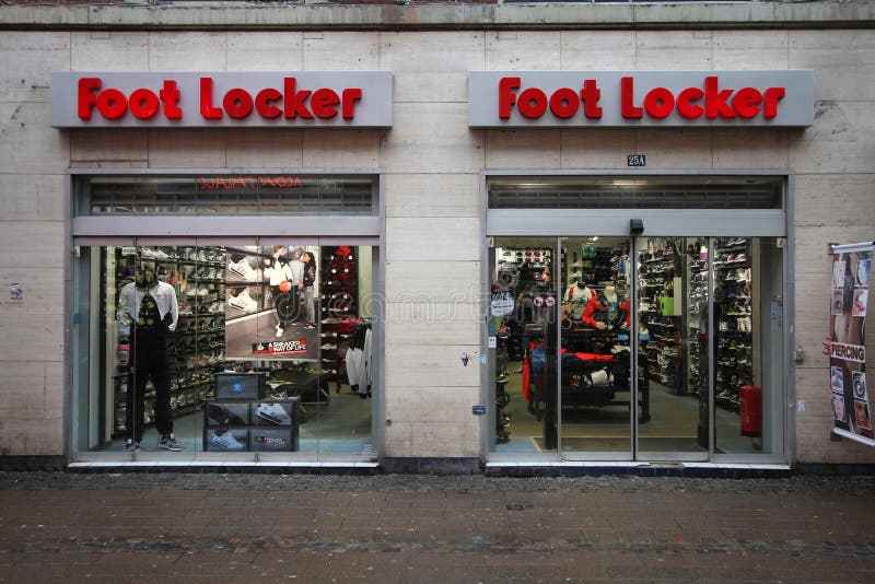 Foot Locker store editorial photography. Image of shoes - 34557877