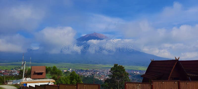 Kerinci mount stock image. Image of kerinci, mountain - 267575081