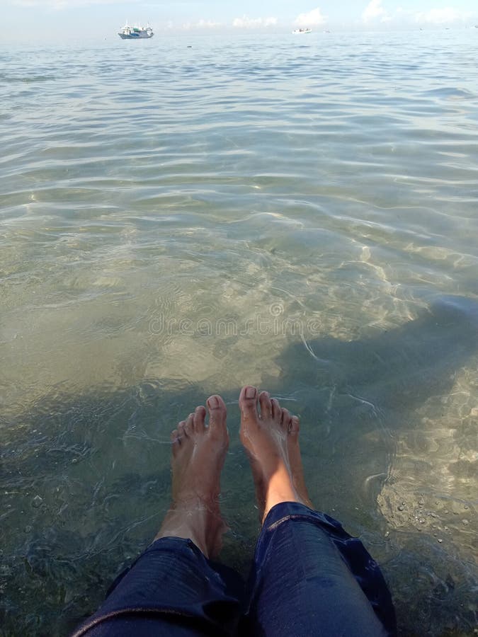 Leg and Foot View Down Cliff Stock Image - Image of peaceful, hiking ...