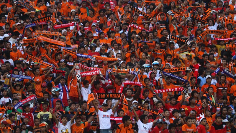 Football supporter editorial photo. Image of challenge - 35503211