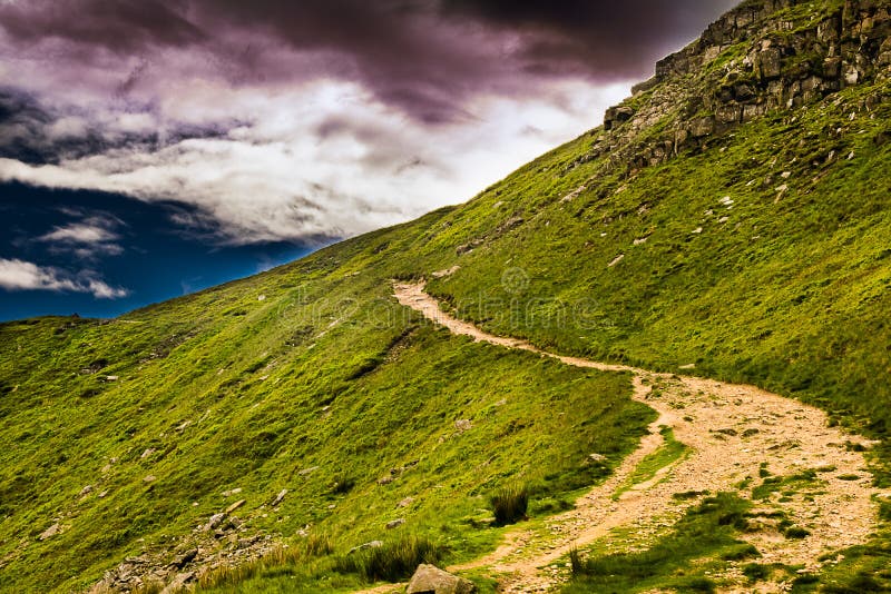 Footpath on Pendle Hill stock image. Image of beautiful - 95651531