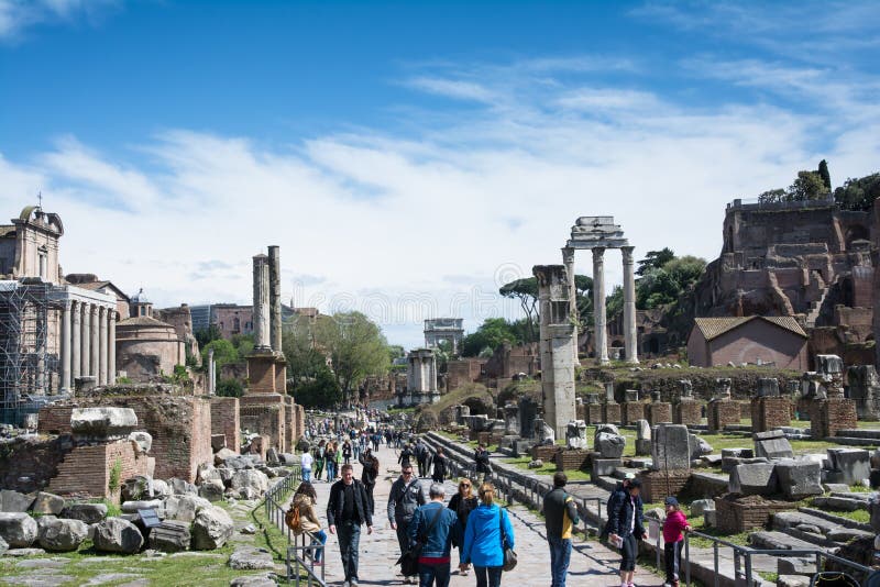 Fora roman rome redaktionell arkivbild. Bild av fördärva - 41385367