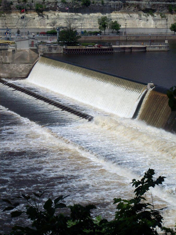 Ford Dam Overlook in Minneapolis Stock Image - Image of energy, center ...