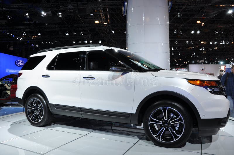 222 New Ford Explorer Pistures Stock Photos - Free & Royalty-Free Stock ...