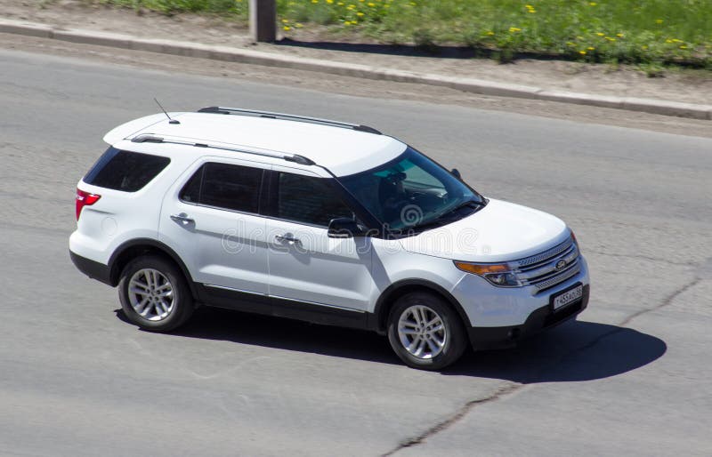Ford Explorer Rides on the Road Editorial Photo - Image of insignia ...