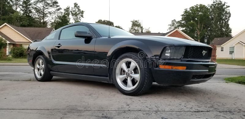 2005 Ford Mustang editorial photography. Image of muscle - 137805857