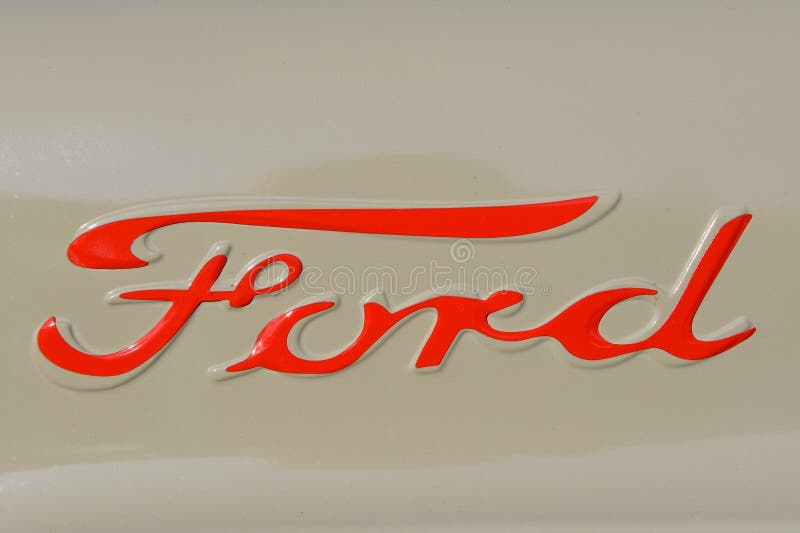 Ford-Logo auf Traktor redaktionelles stockfotografie. Bild von zeichen ...
