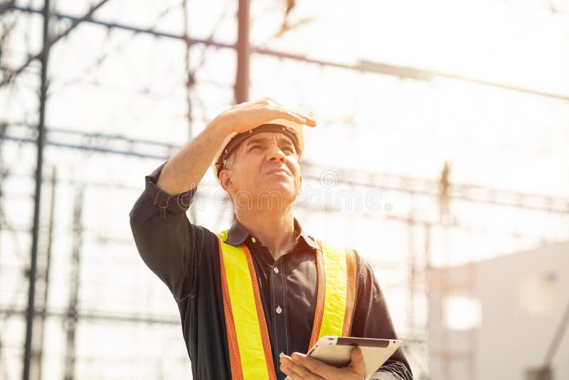 541 Construction Worker Hot Sun Stock Photos - Free & Royalty-Free ...