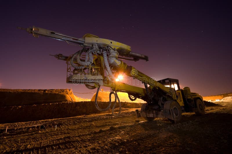 Foreuse photo stock. Image du matériel, industrie, usine - 39054998