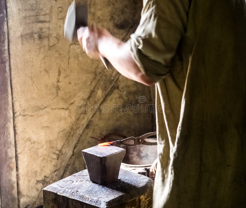 Forjador Fotos De Stock - Download 47,948 Fotos Libres de Derechos