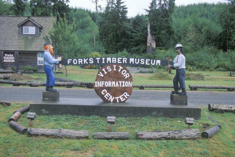 Forks timber museum editorial image. Image of visitor - 26282460