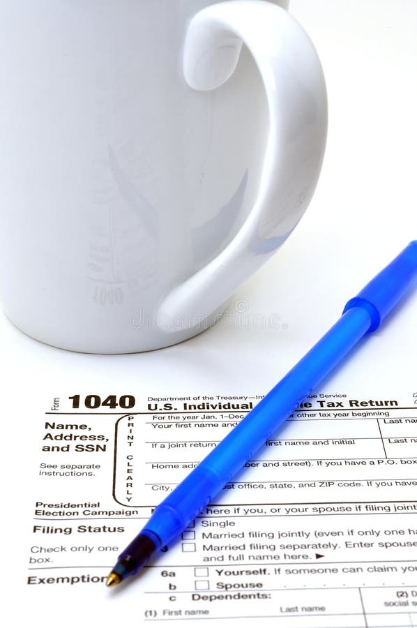 Form 1040. Income Tax Return Editorial Stock Photo - Image of 1040 ...