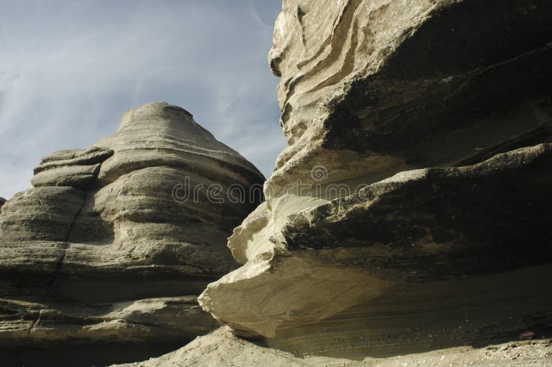 Forma sinuosa de la roca foto de archivo. Imagen de forma - 73866584