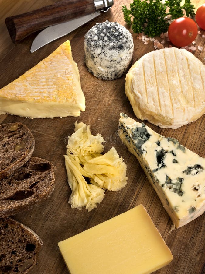 Formaggi francesi immagine stock. Immagine di nutrizione - 9282063