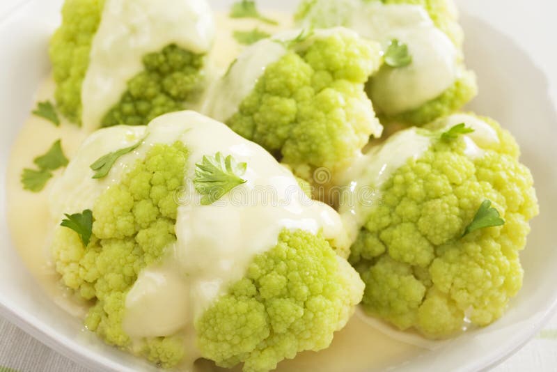 Formaggio Verde Del Cavolfiore Fotografia Stock - Immagine di formaggio ...