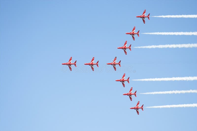 Formation Flight Red Arrows Stock Image - Image of wing, airforce: 337425