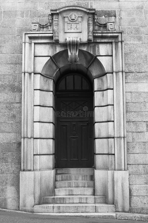 :the Former Central Magistracy, the Stone Gate 19 Feb 2012 Editorial ...