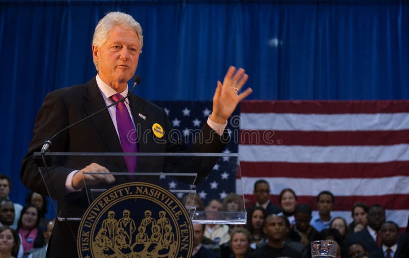 President Bill Clinton Giving Speech Editorial Image - Image of giving ...