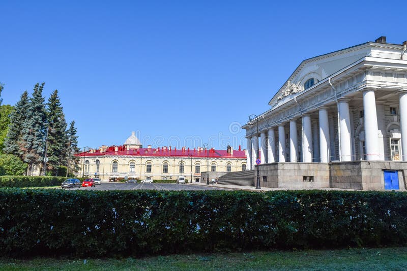 The Former Stock Exchange Building in Leningrad Editorial Photography ...