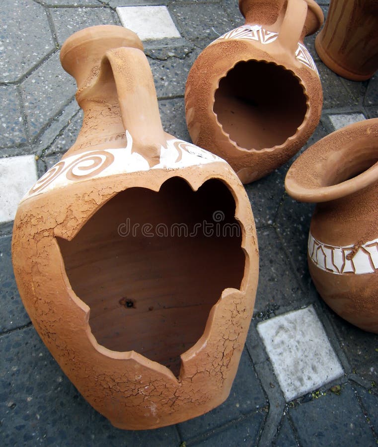 Formes en argile image stock. Image du argile, rouge, sculptez - 2893943