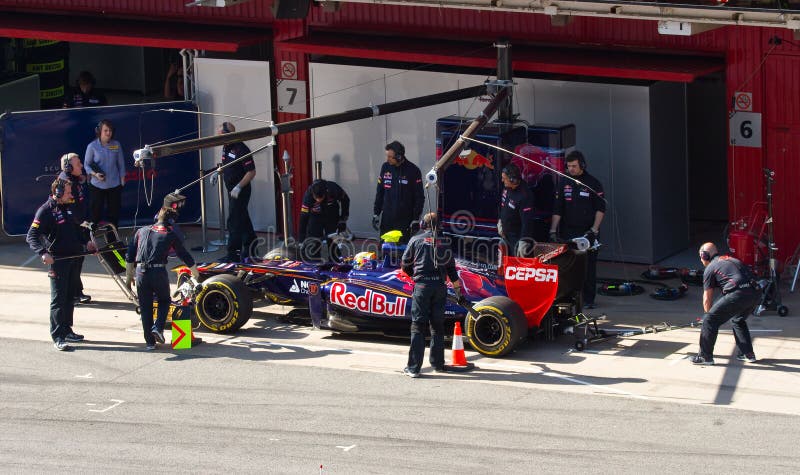 Formula 1 Pit Stop editorial stock image. Image of toro - 24851504