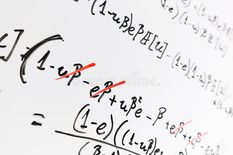 Formules Complexes De Maths Sur Le Tableau Blanc Mathématiques Et ...