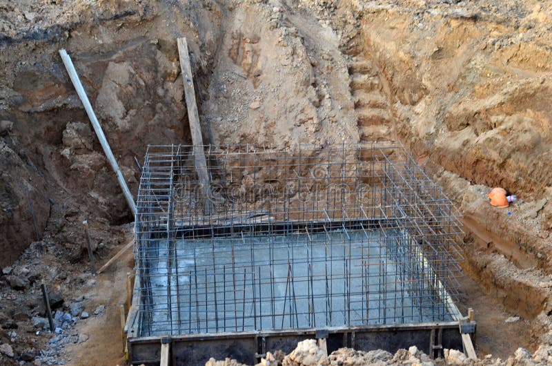 Formwork Solutions for Reinforced Concrete Construction in the during ...