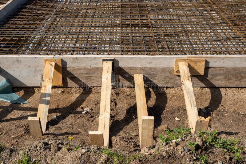 Formwork and Steel Reinforcement for Base Plate or Foundation Wall ...