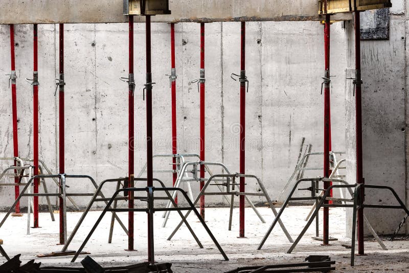 Formwork Supports the Second Floor of a Monolithic Building ...