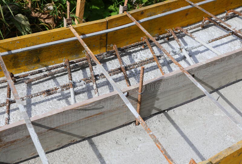 Formwork System for the Construction of a Large Retaining Wall with ...