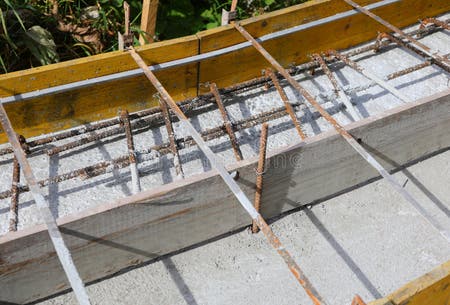 Formwork System for the Construction of a Large Retaining Wall with ...