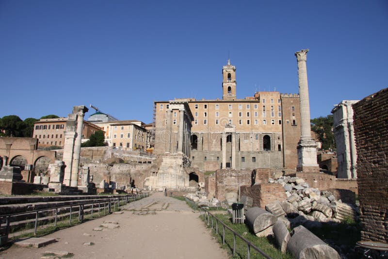Vista Del Tabularium, El Arco Del Della Patria De La Colina De Palatine ...
