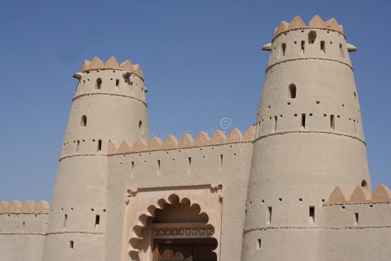 Al Jahili Fort in Al Ain, Abu Dhabi Stock Photo - Image of fortress ...