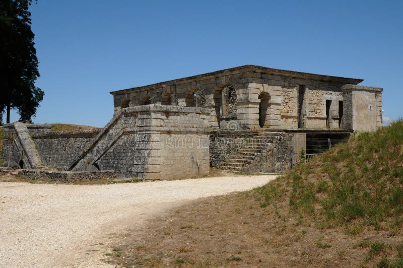 Fort Médoc in Cussa stock photo. Image of aquitaine, vauban - 26029506