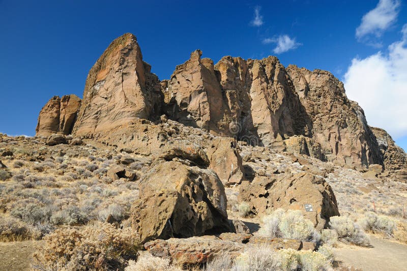 Fort rock state park stock image. Image of desert, fort - 21871319