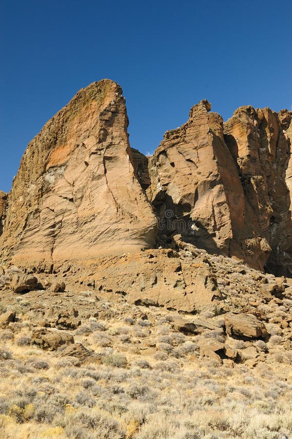Fort rock state park stock image. Image of desert, fort - 21871319