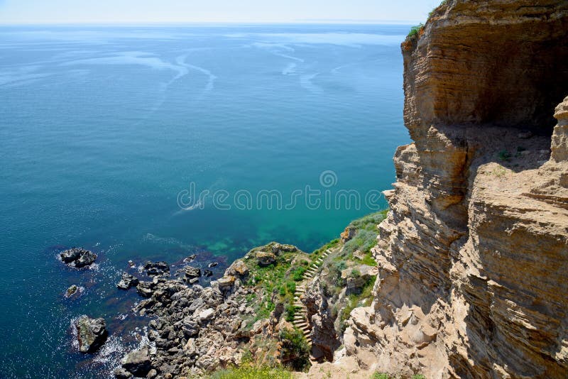 Fortaleza Medieval No Cabo Kaliakra Imagem de Stock - Imagem de capa ...