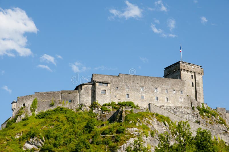 Forte Do Castelo De Lourdes - França Imagem de Stock - Imagem de ...