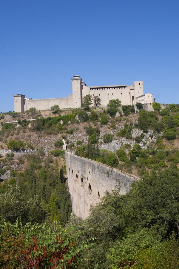 Fortezza Di Albornoz. Narni. L'Umbria. L'Italia. Fotografia Stock ...