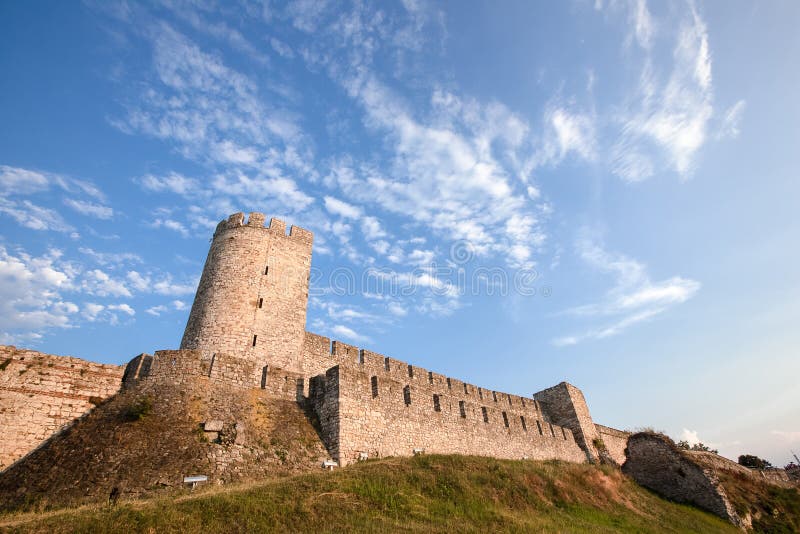 Fortezza di Kalemegdan immagine stock. Immagine di destinazione - 38411329