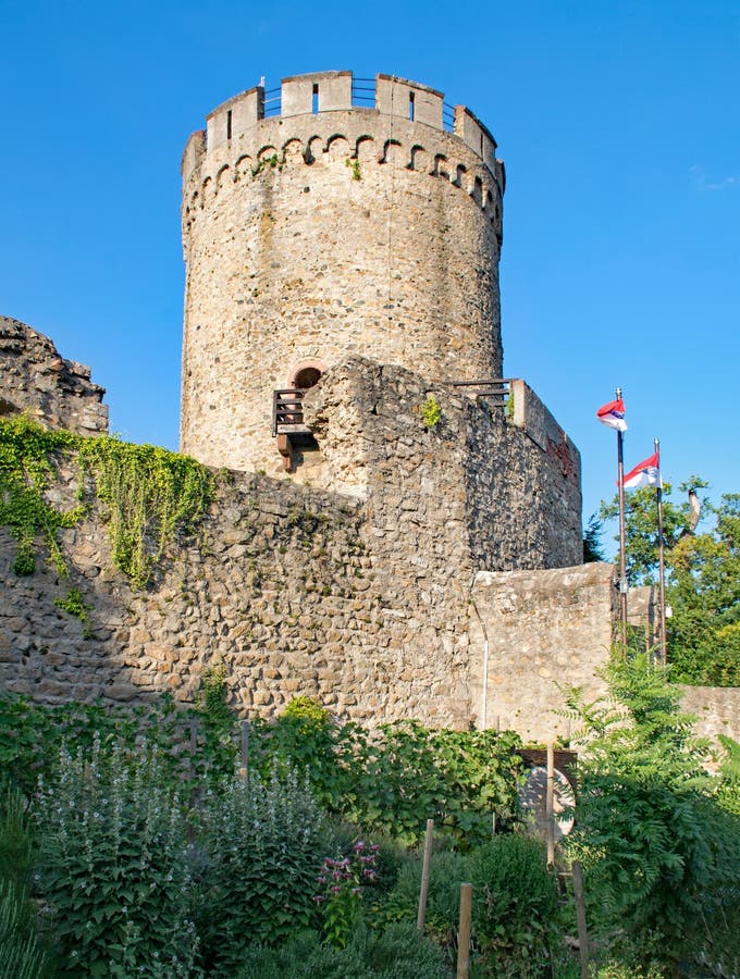 Historic Site, Ruins, Fortification, Castle Picture. Image: 122107836