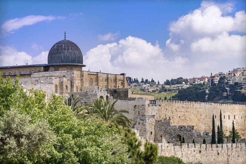 Fortification Medieval Walls of Jerusalem Editorial Stock Image - Image ...