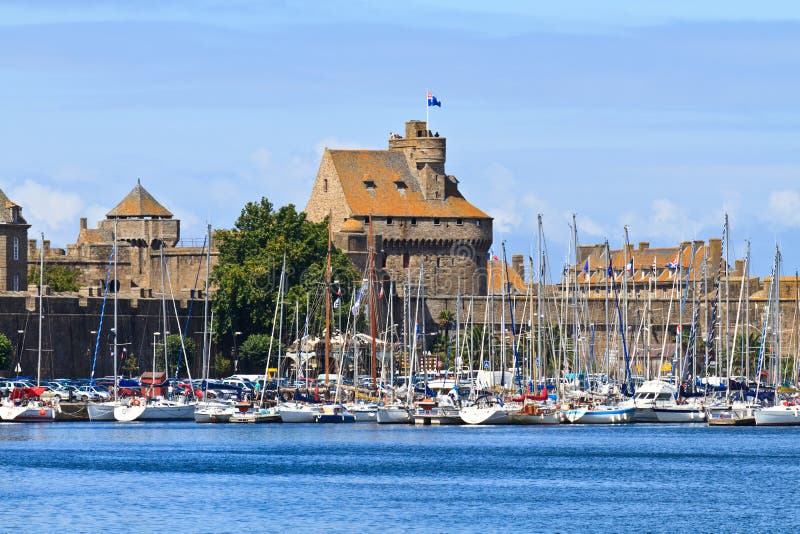 Fortifications Et Port De Rue Malo Image stock - Image du saint ...