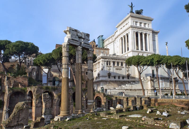 Forum Romano and the Monument To Victor Emmanuel II, Rome Stock Image ...
