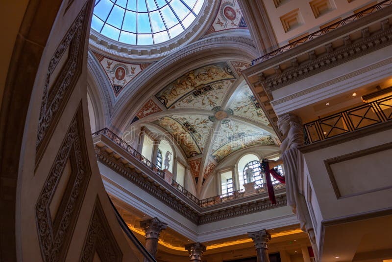 The Forum Shops at Caesars Interior Editorial Photo - Image of statues ...
