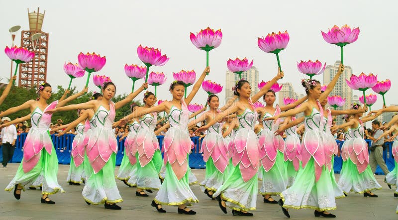 Foshan Autumn Parade editorial photo. Image of events - 12694361