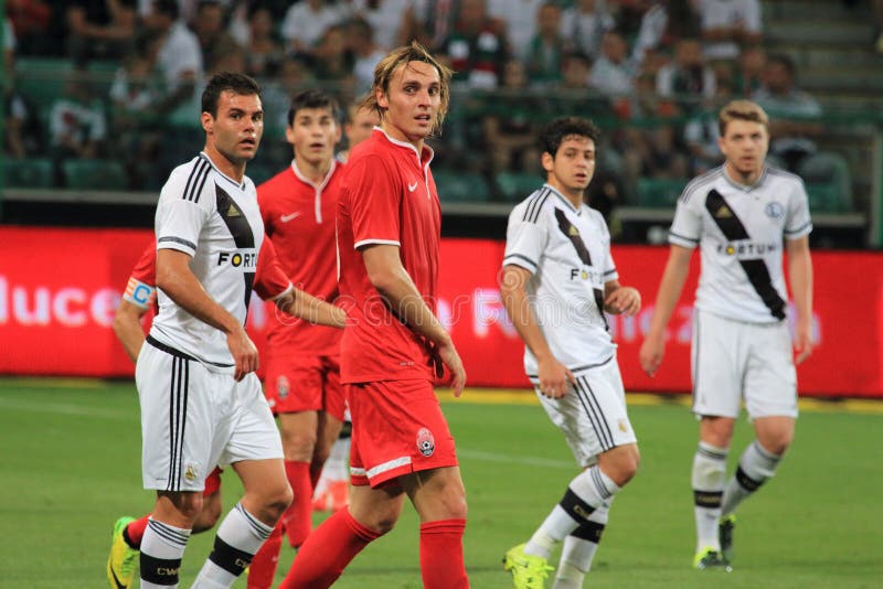 Fotbollsmatch redaktionell foto. Bild av polen, fotbollsspelare - 58285035